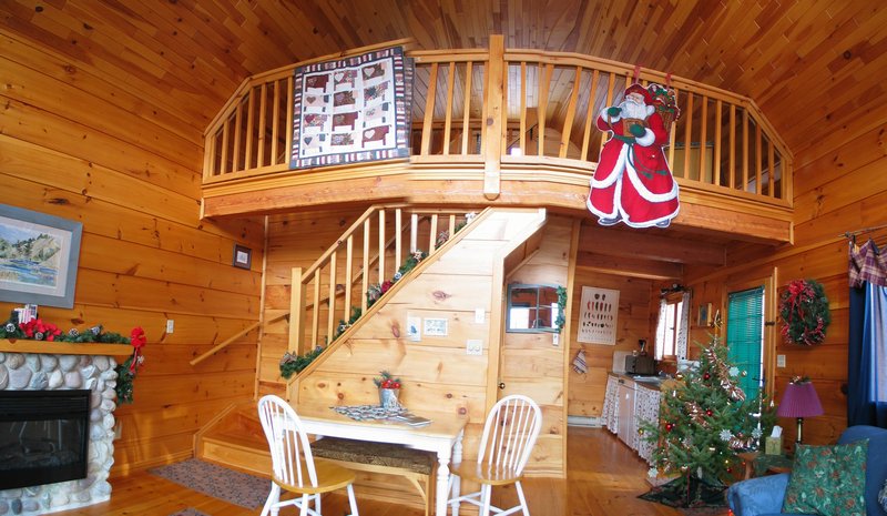 Mount Farnham Lookout Cabin - Windermere Creek Bed & Breakfast Cabins